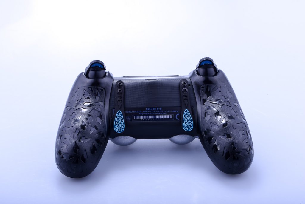 TEST | Manette PS4 Burn Controllers - JVFrance