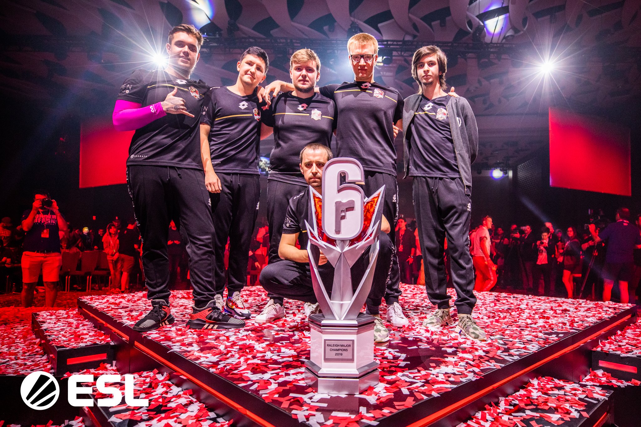ESPORT | Rainbow Six Siege : La Team Empire remporte le Six Major de ...